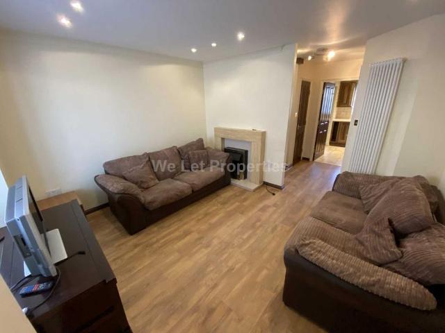 4 bedroom house to rent
