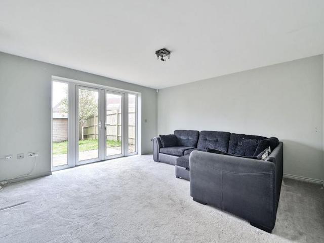 4 bedroom house to rent