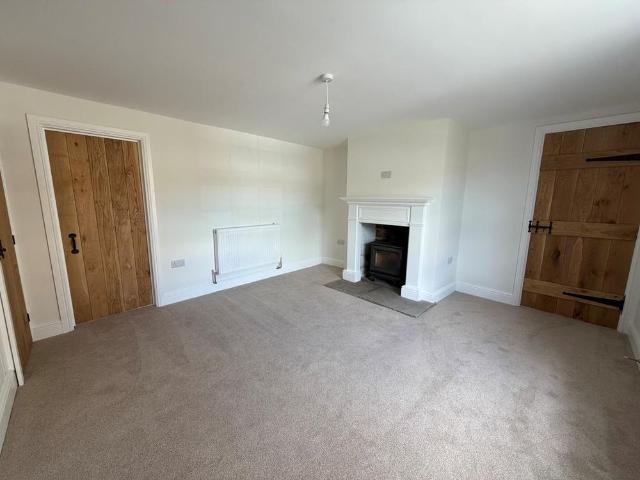 4 bedroom house to rent