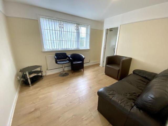 4 bedroom house to rent