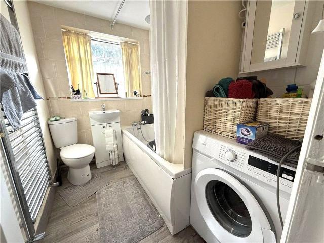4 Bedroom House To Rent