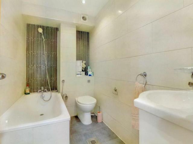 4 bedroom house to rent