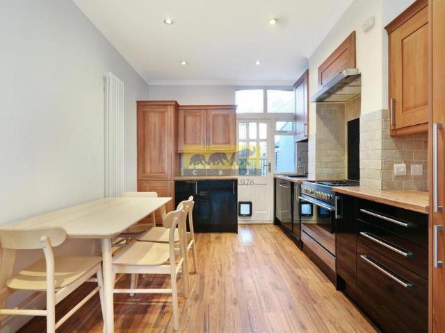 4 bedroom house to rent