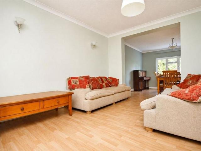 4 bedroom house to rent