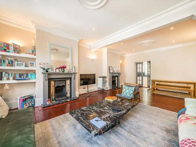 4 bedroom house to rent
