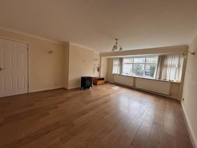 4 bedroom house to rent