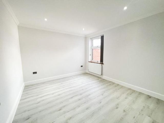 4 bedroom house to rent