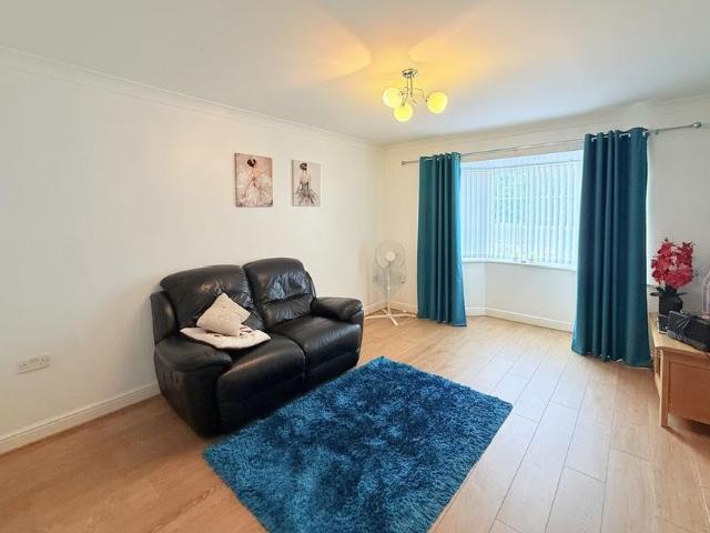 4 bedroom house to rent