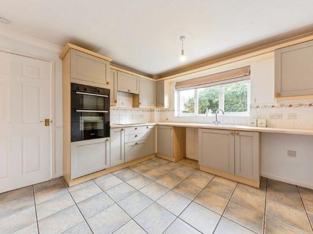 4 bedroom house to rent