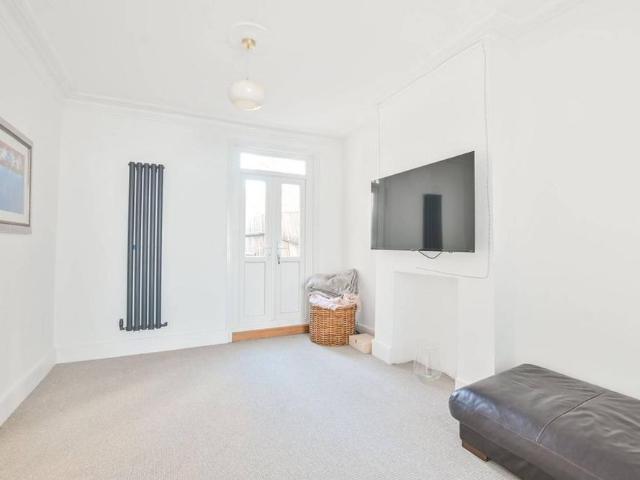 4 bedroom house to rent