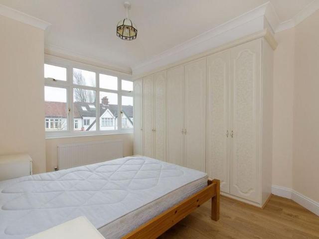 4 bedroom house to rent