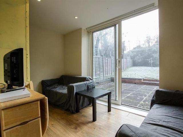 4 bedroom house to rent