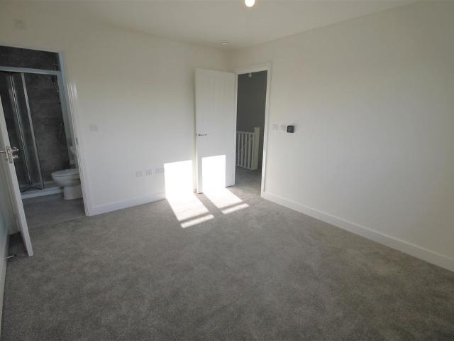 4 Bedroom House To Rent