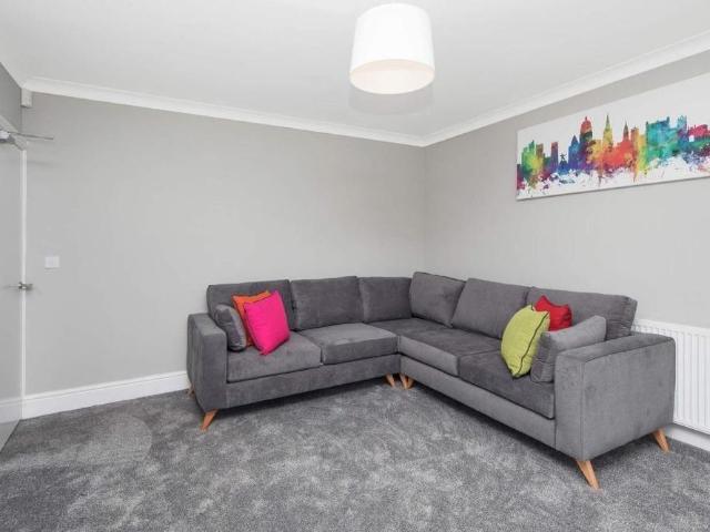 4 bedroom house to rent