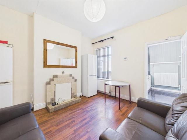 4 bedroom house to rent