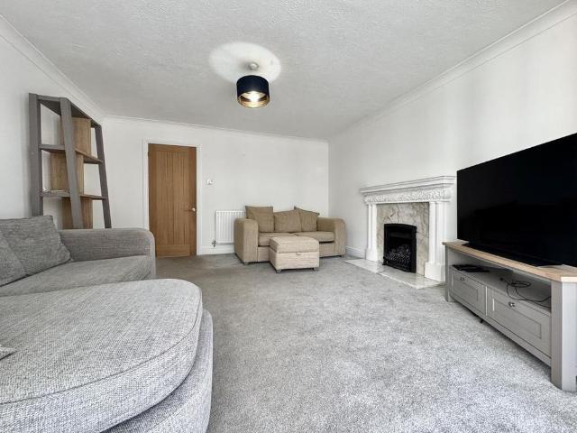 4 bedroom house to rent