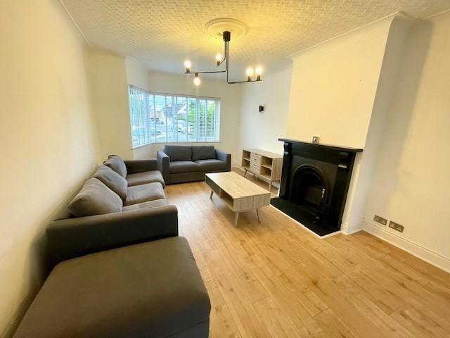 4 bedroom house to rent