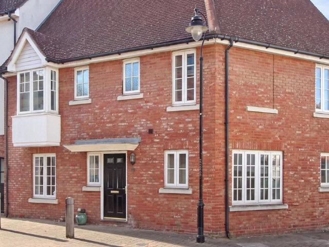 4 bedroom house to rent