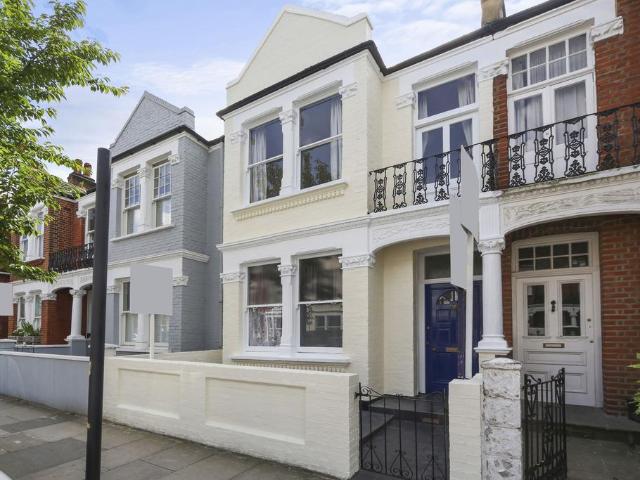 4 bedroom house to rent