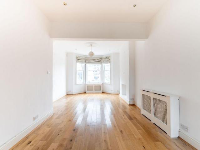 4 bedroom house to rent