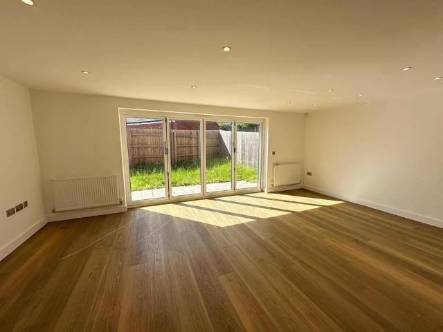 4 bedroom house to rent