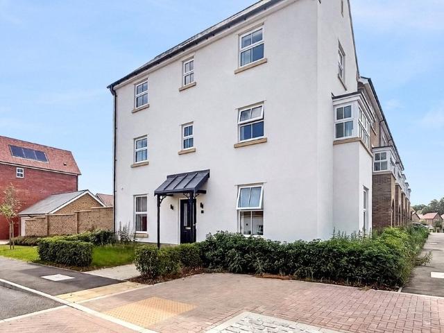 4 bedroom house to rent