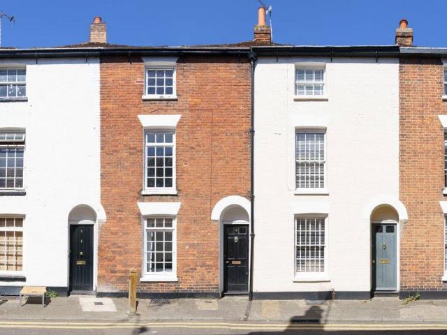 4 bedroom house to rent