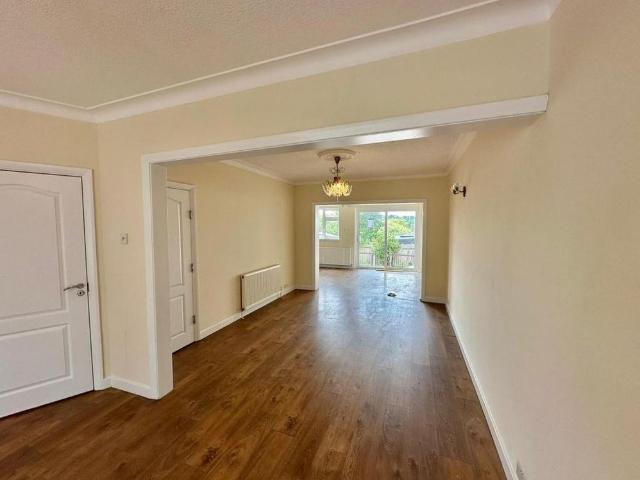 4 bedroom house to rent