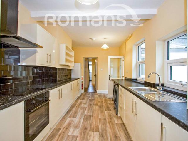 4 bedroom house to rent
