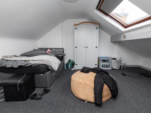 4 bedroom house to rent