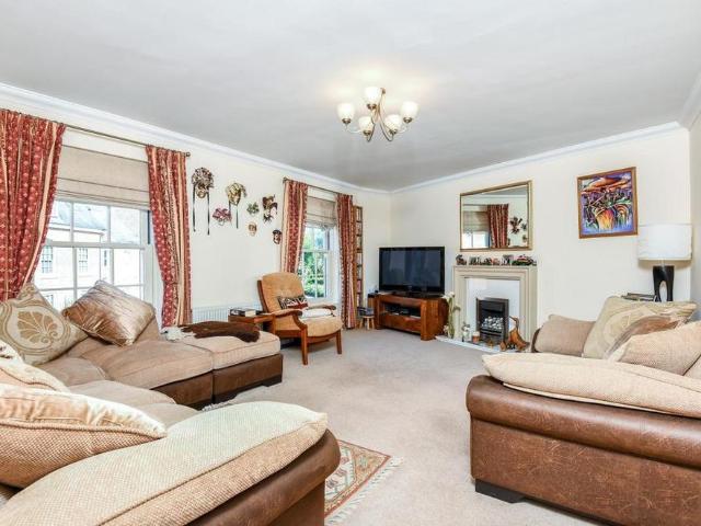 4 bedroom house to rent