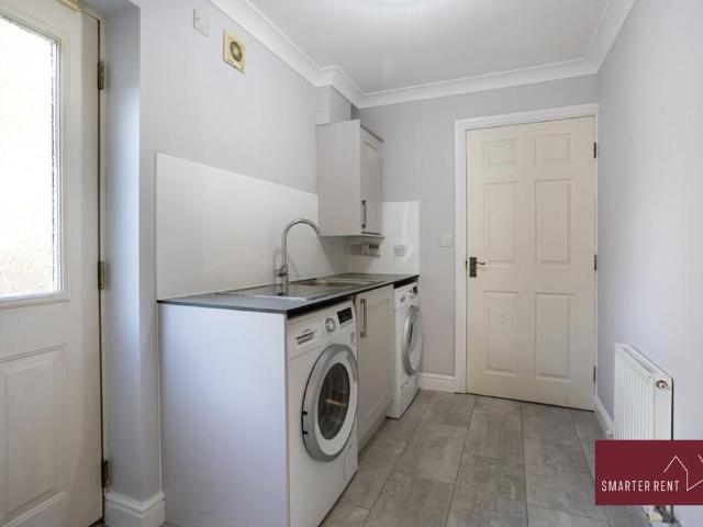 4 bedroom house to rent