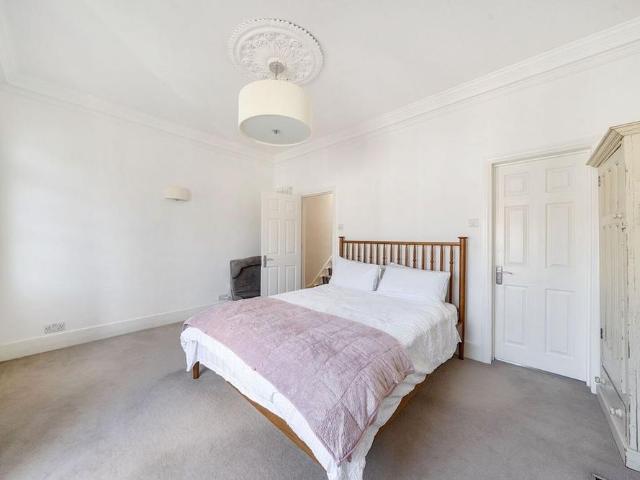 4 bedroom house to rent