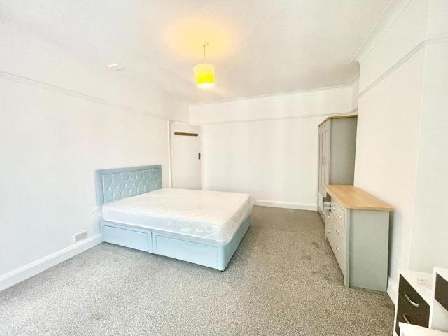 4 bedroom house to rent
