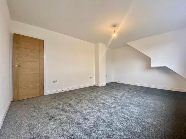 4 bedroom house to rent