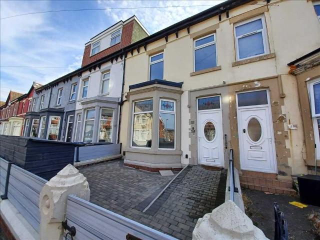 4 bedroom house to rent