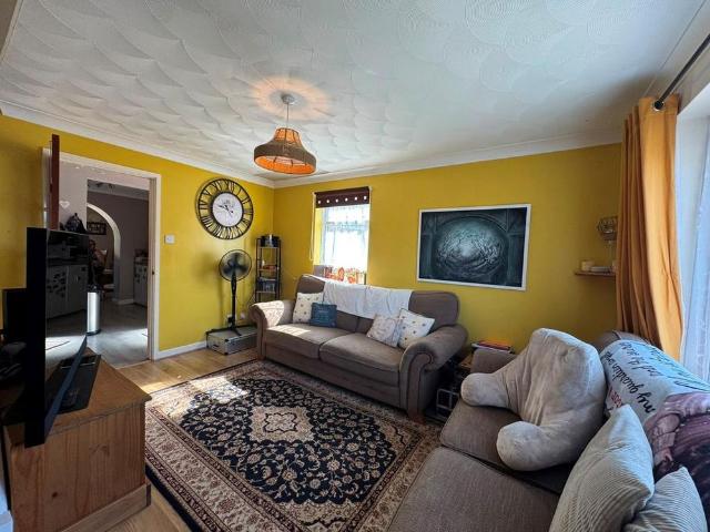 4 bedroom house to rent