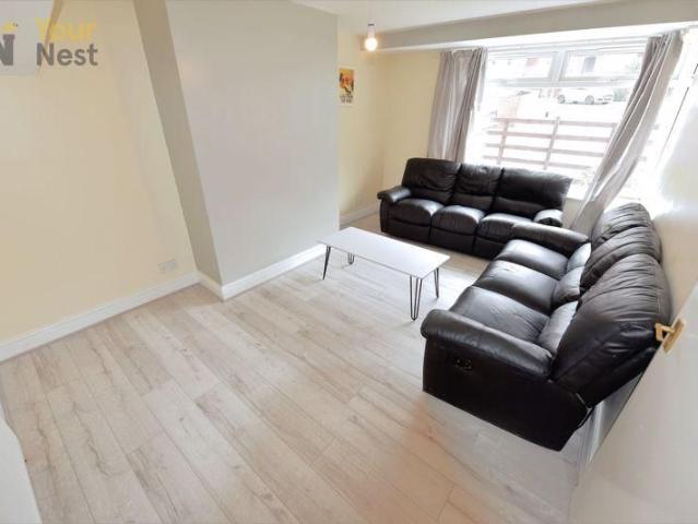 4 bedroom house to rent
