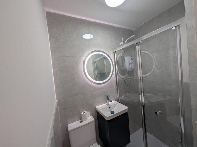 4 bedroom house to rent