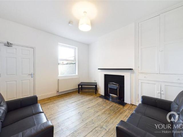 4 bedroom house to rent