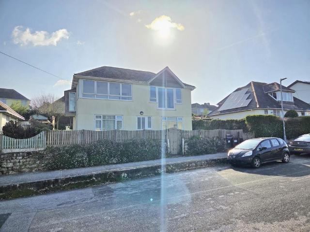 4 bedroom house to rent