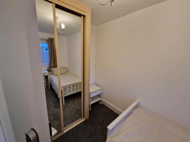 4 bedroom house to rent