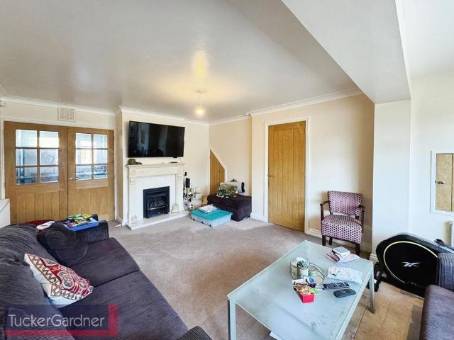 4 bedroom house to rent