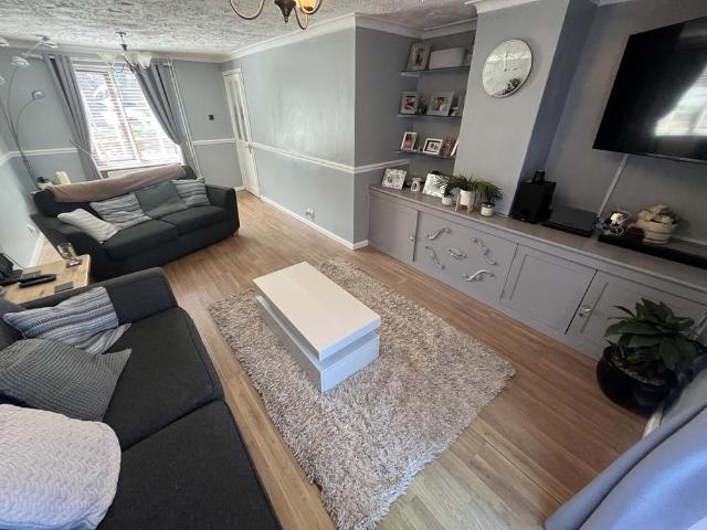 4 bedroom house to rent