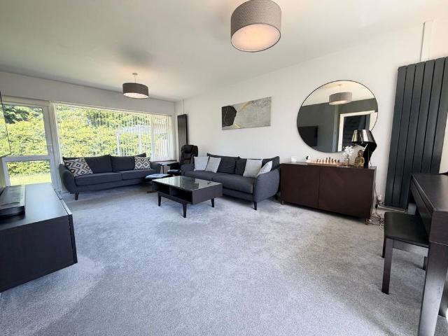 4 bedroom house to rent