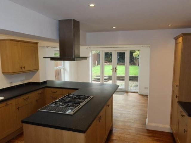 4 bedroom house to rent