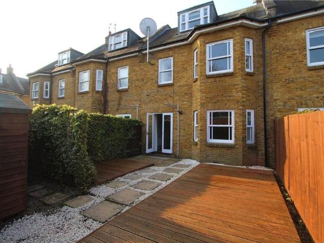 4 bedroom house to rent