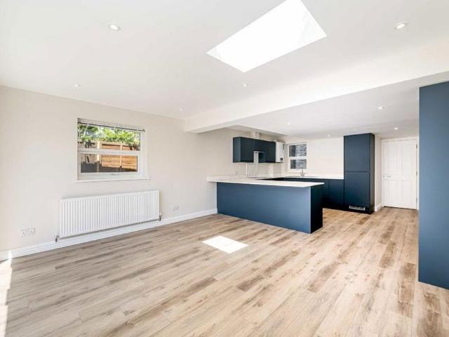 4 bedroom house to rent