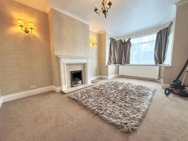 4 bedroom house to rent