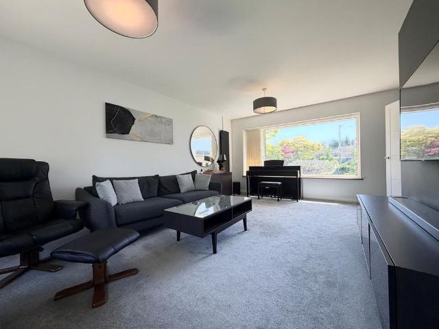 4 bedroom house to rent
